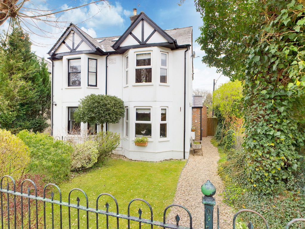 Property for sale in High Wycombe, Hazlemere, Beaconsfield, Holmer ...